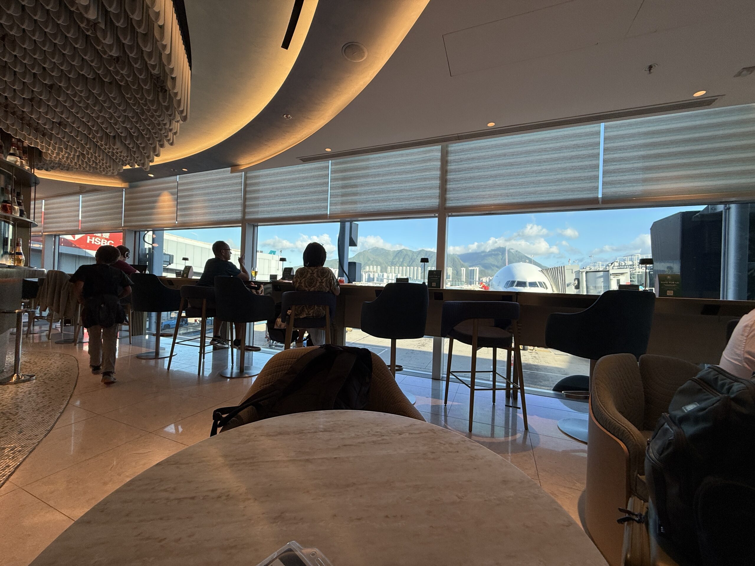 Kyra Lounge, Hong Kong International Airport Terminal 1 - TTOSN